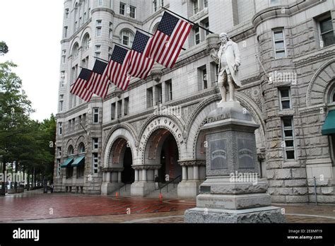 Old Post Office Building In Washington DC Stock Photo Alamy