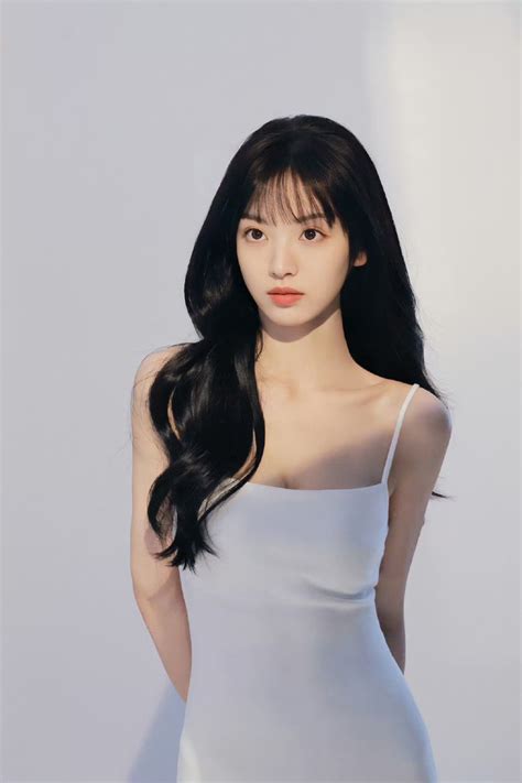 𝟕 𝟗 𝟐𝟑 𝐓𝐈𝐀𝐍 𝐗𝐈𝐖𝐄𝐈 𝐒𝐓𝐔𝐃𝐈𝐎 𝐔𝐏𝐃𝐀𝐓𝐄 𝐖𝐄𝐈𝐁𝐎 Nữ Thần Diễn Viên Thời Trang