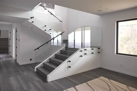 How Much Do Glass Railings Cost In Your Area