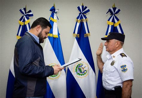 Subcomisionado Rivera Lico Es Juramentado Como Subdirector De La Pnc En