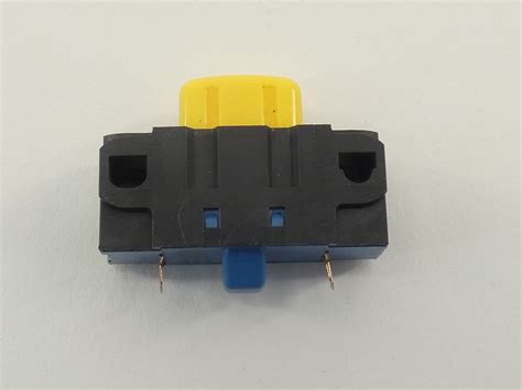 IDEC HE1B M1 Enabling Switch GPM Surplus