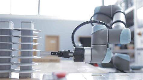 Roi Months Ur At Izoelektro Cobot Case Stories