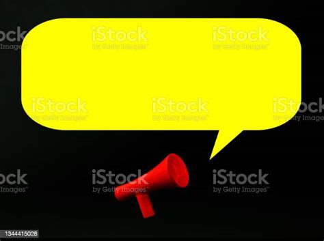 검은 색 배경에 빨간색 3d 메가 폰 아이콘빈 노란색 음성 거품 빈 음성 풍선 광고 아이디어 배너 광고 디자인 템플릿을