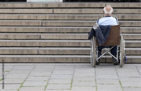 hilflos Stock-Foto | Adobe Stock