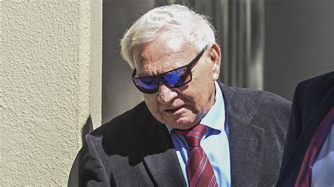 Barry Cable Disgraced Ex Afl Hall Of Famer Maintains Innocence As Sex