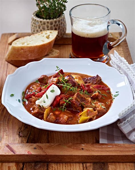 Biergulasch Rezept LECKER