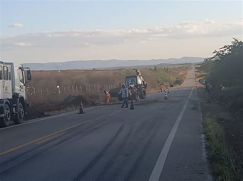 Der Pe Consertou Buraco Na Pe 275 Em Menos 24 Horas Blog Do Marcello