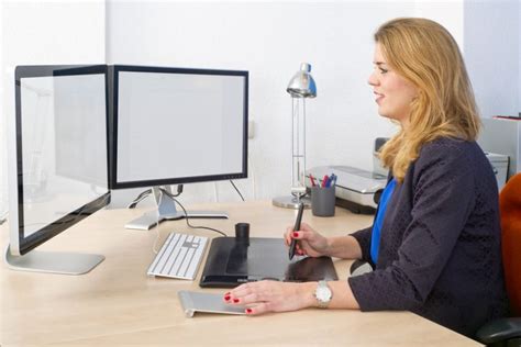 Increase Your Productivity With Dual Monitors
