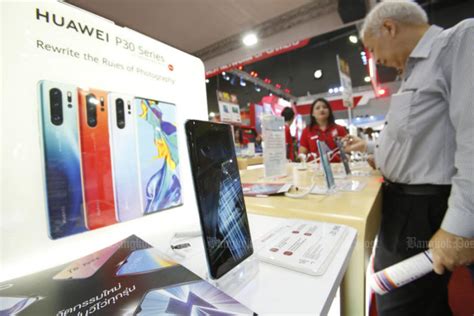 Bangkok Post Idc Sales Shrink For Smartphones