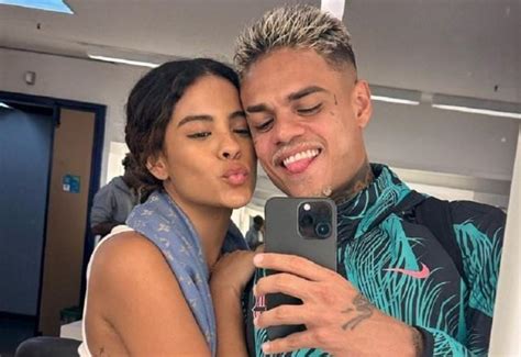 MC Cabelinho quebra o silêncio sobre acusação de que traiu Bella Campos