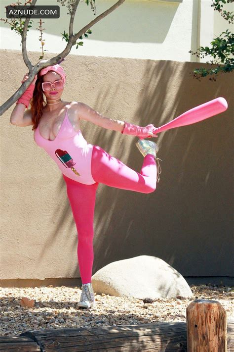 Phoebe Price Seen Playing Around With A Pink Wiffle Bat And Ball On