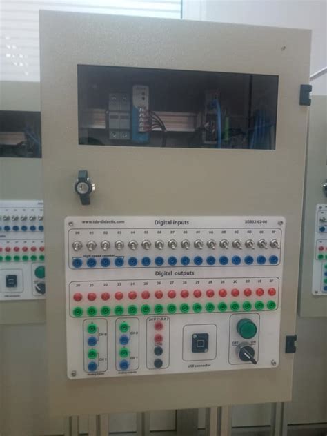 Maquette Pour Létude Des Microcontrôleurs De Type Pic « Version De Base Tds Technology