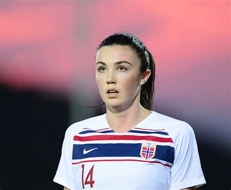 So Schön Jubeln Die Nachbarinnen Des Hsv In La Manga
