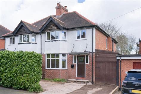 Ashmead Drive Cofton Hackett B45 8aa 3 Bed Semi Detached House £365 000