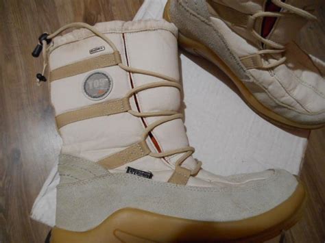 Чоботи дутики розмір 39 — ціна 920 грн у каталозі Дутики Купити жіночі речі за доступною ціною