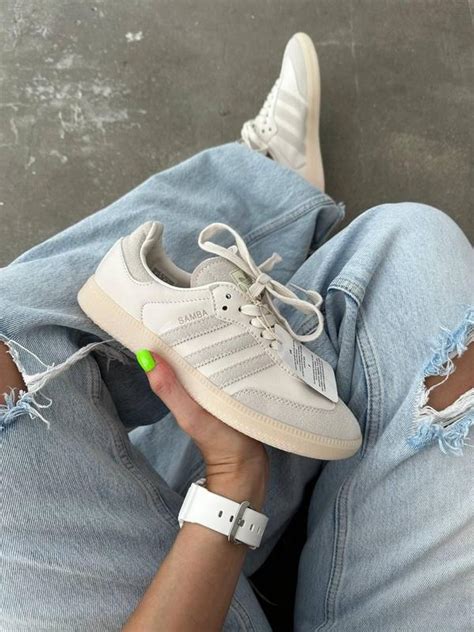 Женские кроссовки adidas samba — цена 3100 грн в каталоге Кроссовки ...