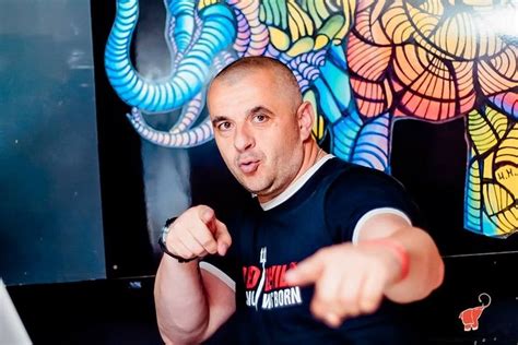 Голяма дискотека с музика от 80 те и 90 те години Тони Димитрова и легендите от „Диана експрес”