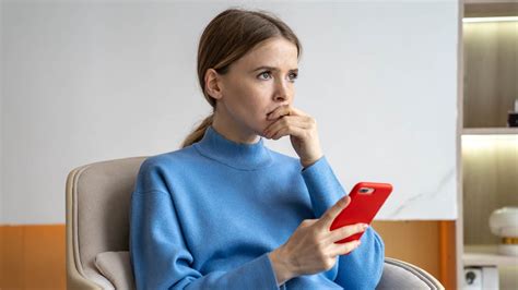 11 Things People Do On Social Media That Seem Normal But Are Actually Kind Of Insane Yourtango