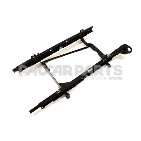 N82 1117 100r Kenworth® Step Service Structure Rh Source One Parts Center