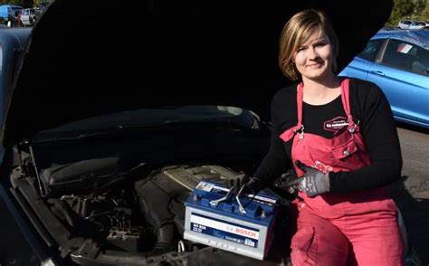 Comment choisir sa batterie auto La mécanique pour les filles