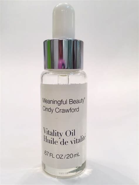 Cindy Crawford Meaningful Beauty Vitality Oil Vitamin C Review Cindy