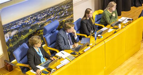 Valtuusto hyväksyi hyvinvointikertomuksen 2023 ja muutokset