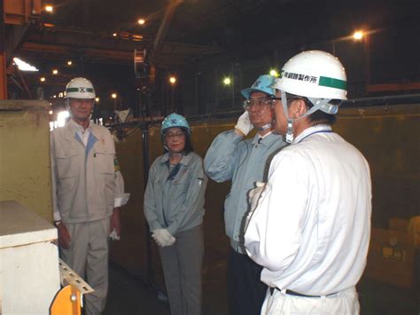 北海道経済産業局の方々が弊社を視察に訪れました 株式会社 釧路製作所