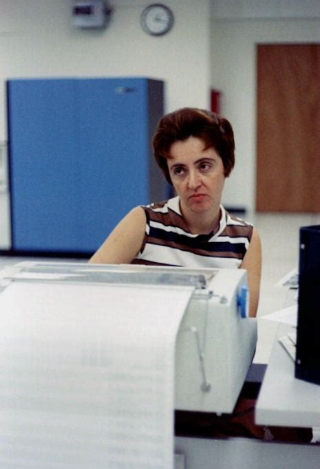 Photos Of Women And Giant Ass Mainframe Computers From The S Dangerous Minds