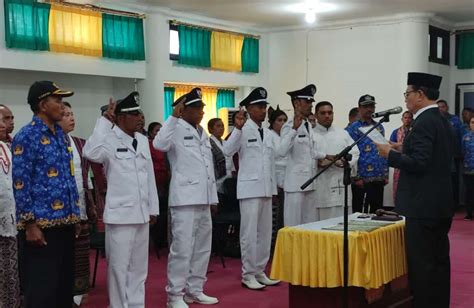 Bupati TTU Lantik Empat Kepala Desa Terpilih Pilkades Serentak 2023