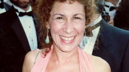 Rhea Perlman Height Weight Age Body Statistics Healthy Celeb
