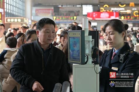 福州火车站持续迎来客流返程潮 5日预计发送旅客约11万人次