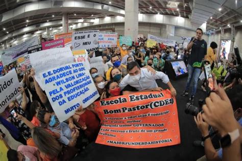 Wilson Lima anuncia maior abono Fundeb para profissionais da educação a injeção de R