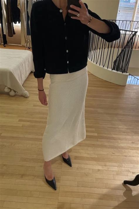 40 Chic Cropped Cardigan Outfit Ideas How To Style A Cropped Cardigan