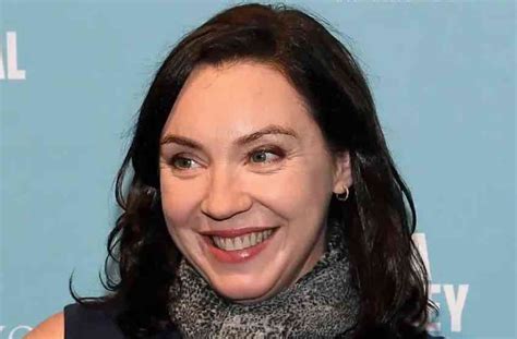 Stephanie Courtney Net Worth 2024 Flo From Progressive
