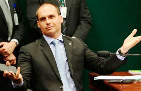 Contundente Respuesta Del Hijo De Bolsonaro A Cafiero Por Llamarlo