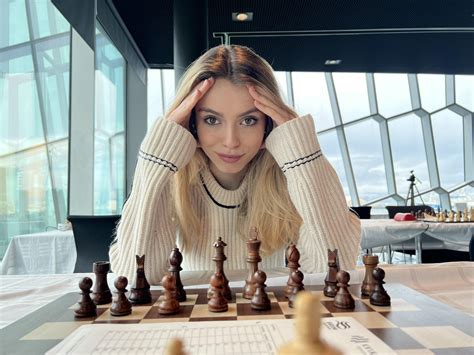 Anna Cramling R Girlsfromchess