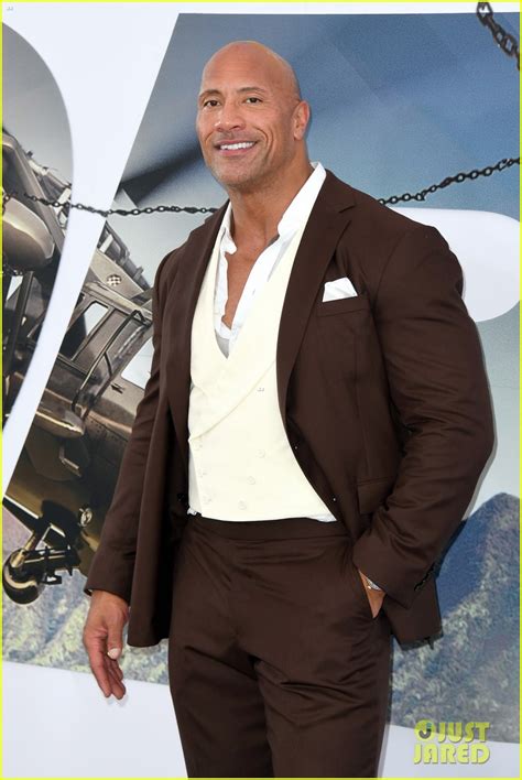 Photo Dwayne Johnson Rap Song T3ch Nine Listen 05 Photo 4640905