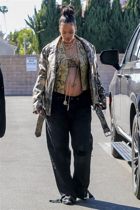 Rihanna Showcases Her Bare Pregnancy Belly With Aap Rocky Artofit
