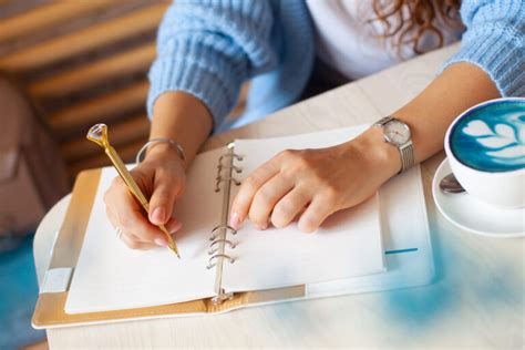 31 Daily July Journal Prompts For Midyear Reflection