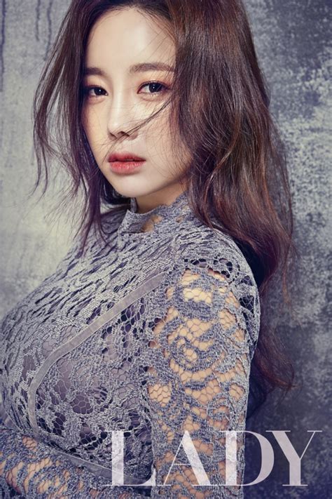 [스타] 배우 한소영 청아한 외모 속 글래머러스 몸매 진정한 베이글녀 미디어라이징 스타일