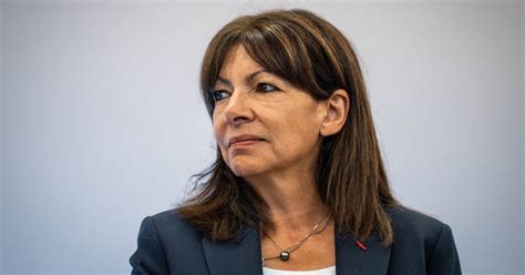 Voyage en Polynésie Anne Hidalgo souhaite rendre publics les déplacements professionnels des