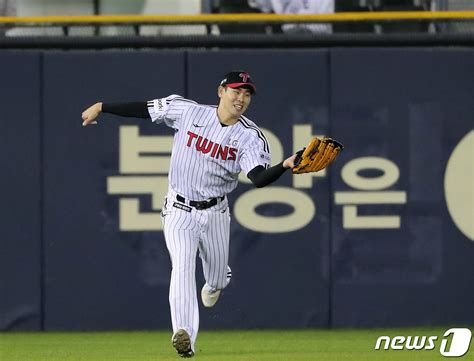 홍창기 해맑은 수비
