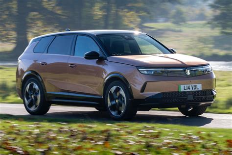 Vauxhall Grandland Electric Review 2025