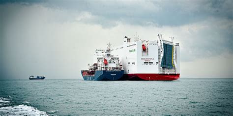 Petronas Conducts First Lng Bunkering With Avenir Vessel Tradewinds