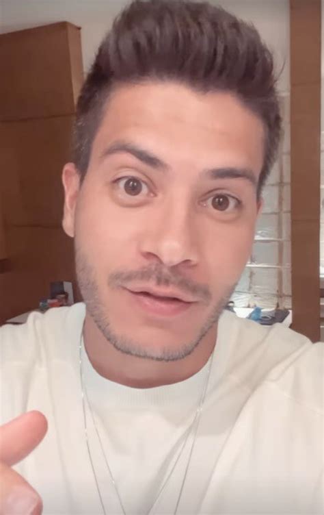 Arthur Aguiar Abre O Jogo E Conta Se Vive Romance Deolane Bezerra