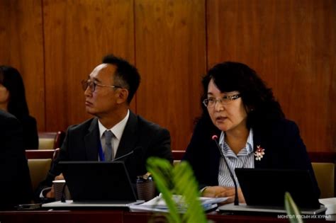 ЁС ЗҮЙН ХОРООНЫ УДИРДЛАГА ГИШҮҮДИЙГ ХҮЛЭЭН АВЧ УУЗЛАА