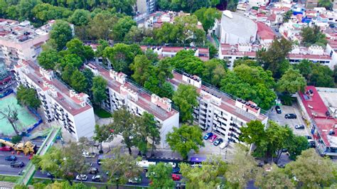 Atiene Comisión Para La Reconstrucción De La Ciudad De México 18 Mil