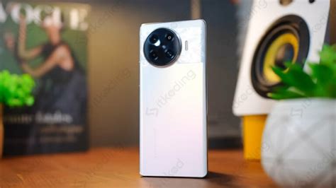 Tecno Spark Pro Pro Plus Perbedaan Harga Spek Review