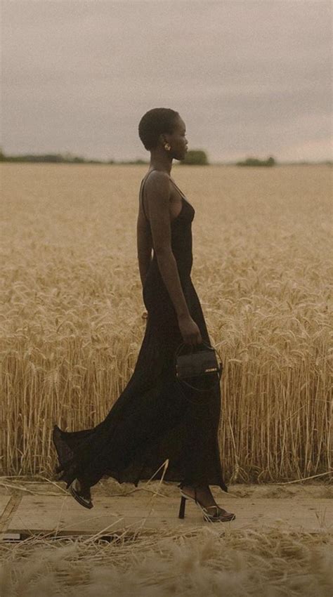 Pin By Johanna Grzeskiewicz On Tendances In 2025 Photography Inspo