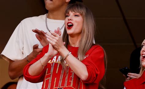 Will Taylor Swift Attend The Chiefs Bills Game To Cheer On Travis Kelce